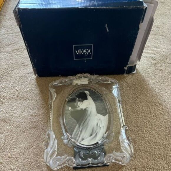 Mikasa | Accents | Mikasa 5x7 Oval Crystal Weddingframe In Original Box ...